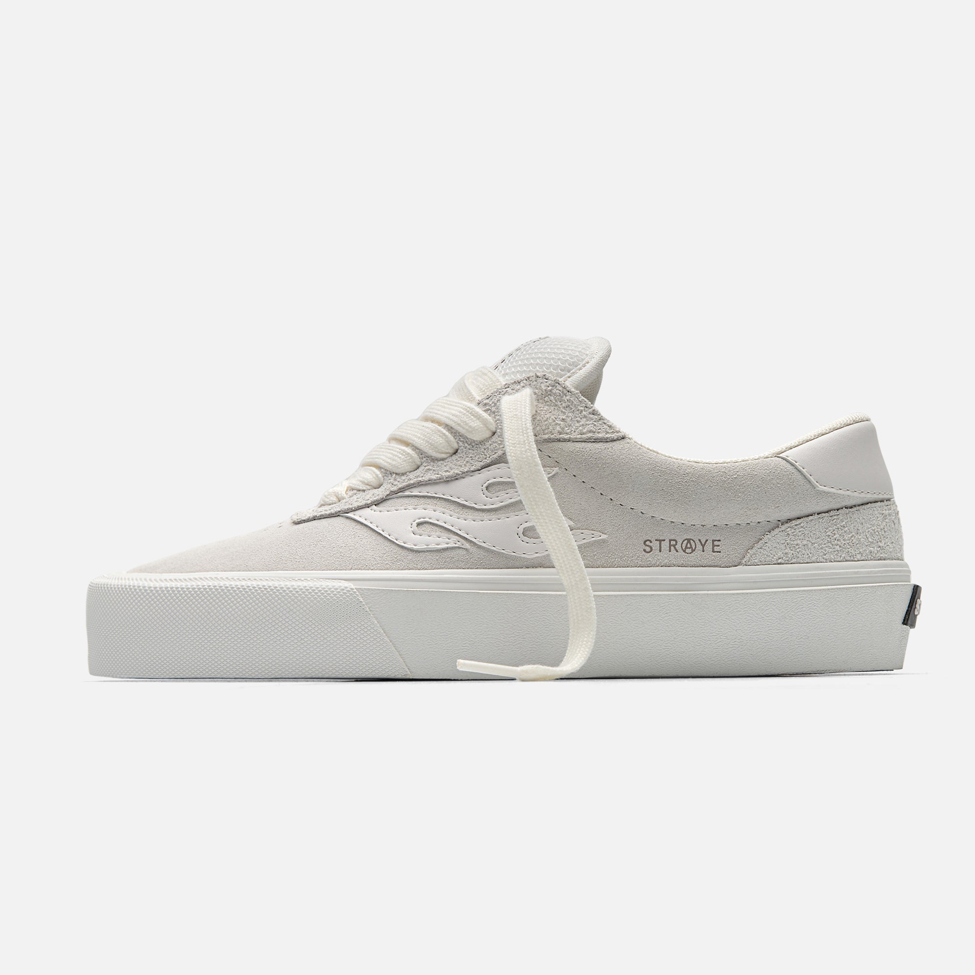 FUEGO – Official STRAYE Low-Top Skate Shoes
