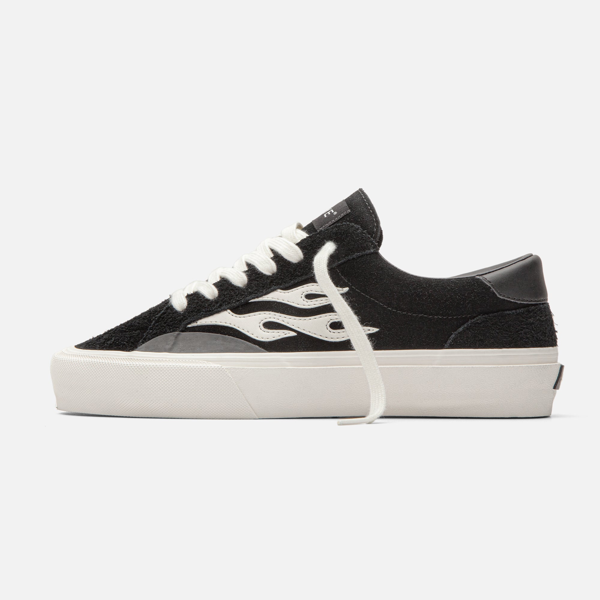 LOGAN – Official STRAYE Low-Top Skate Shoes