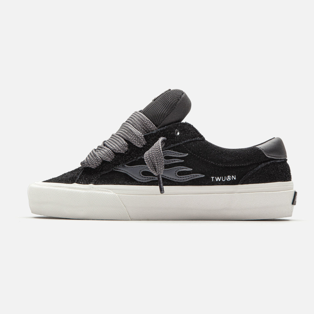 LOGAN PUFF | Low Top Skate Shoes | STRAYE