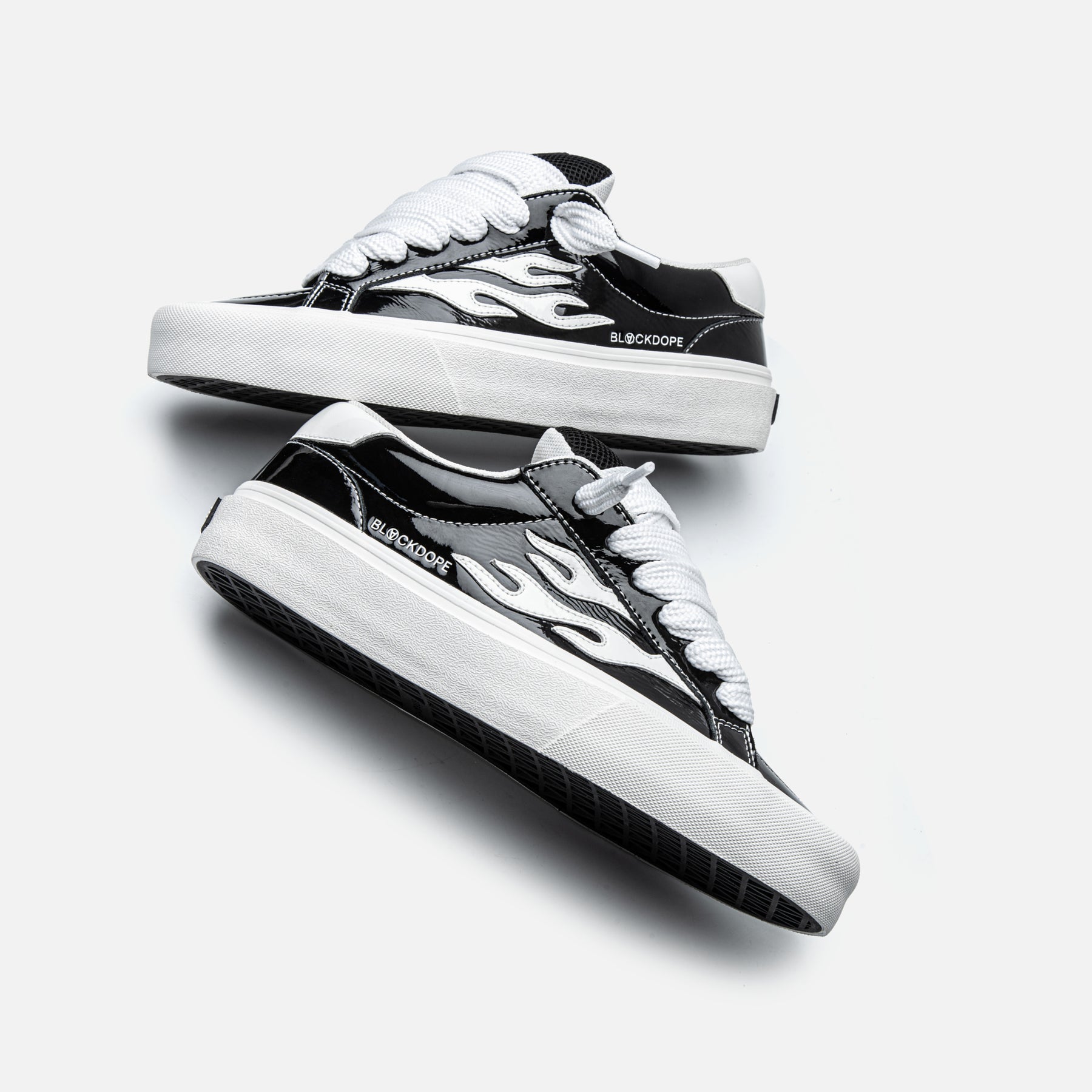 LOGAN PUFF | Low Top Skate Shoes | STRAYE