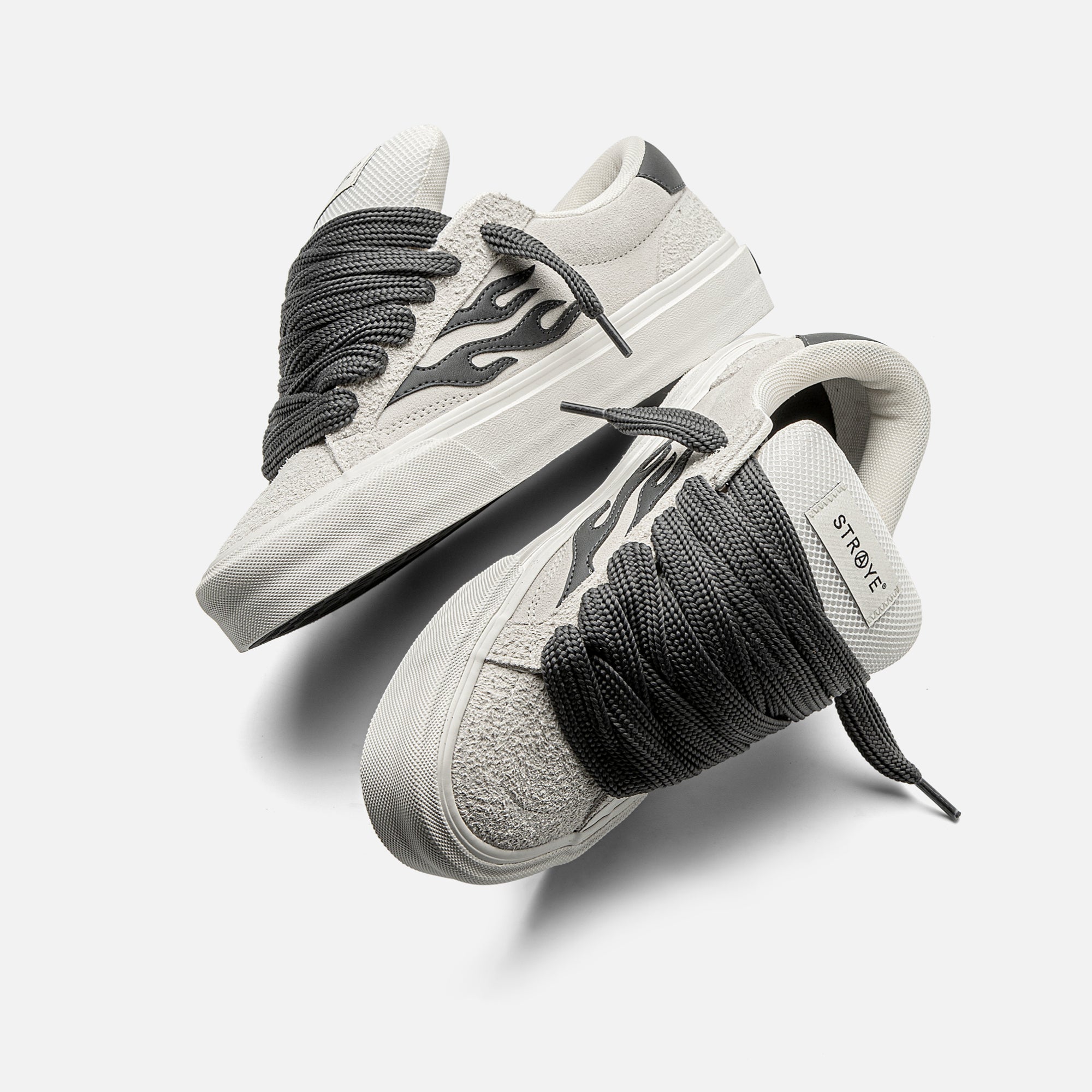 LOGAN PUFF | Low Top Skate Shoes | STRAYE