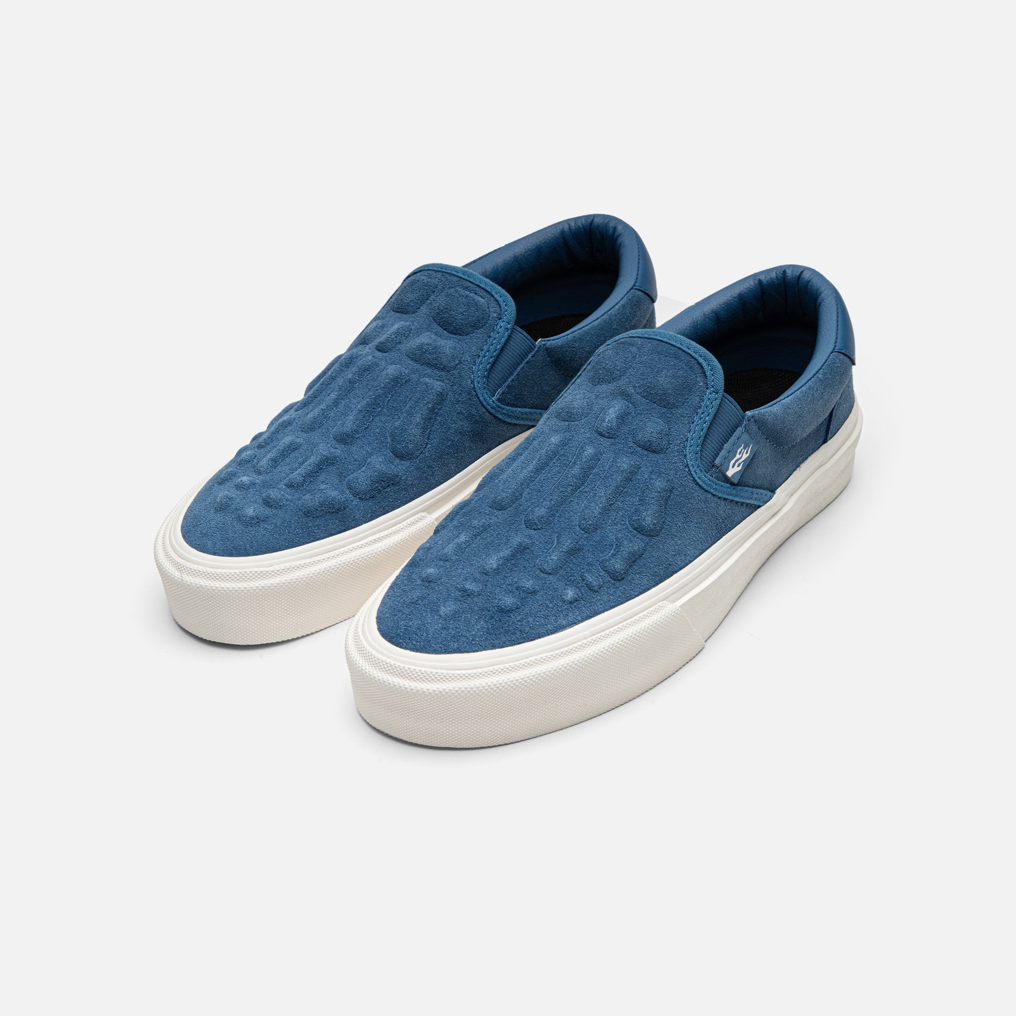 STRAYE Ventura Blue Bones Hairy Suede — classic low-top skate shoe