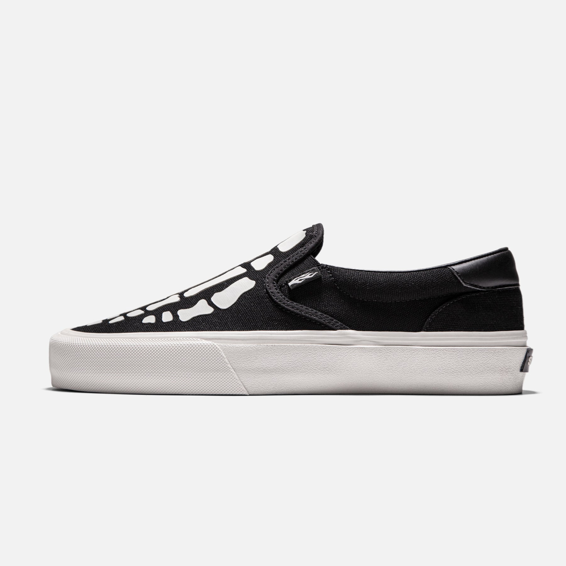 VENTURA – Official STRAYE Slip-On Skate Shoes