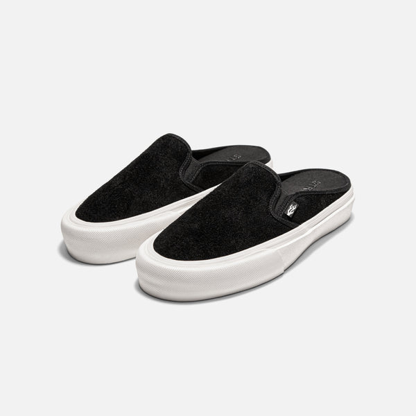 STRAYE Ventura Mule Black Suede hybrid mule with 1.5-inch lift